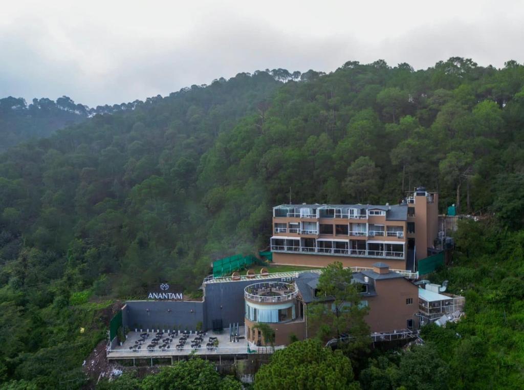 Anantam Resort & Spa, Kasauli (updated prices 2025)
