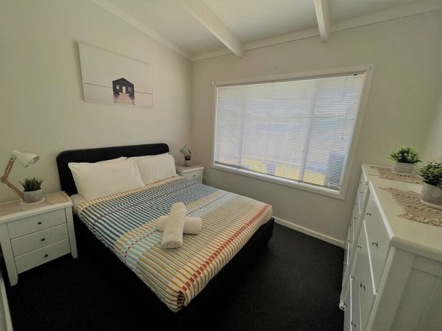 Esperance Little Units 3, Esperance (updated prices 2025)