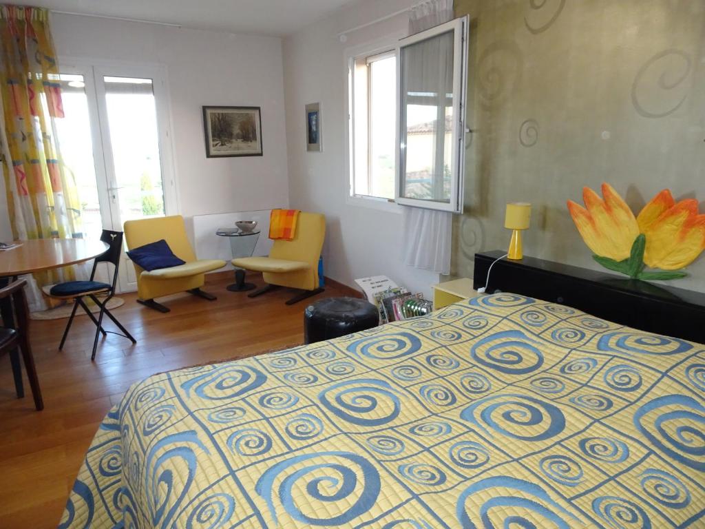 Maison Bon Ton, Paraza (updated prices 2025)