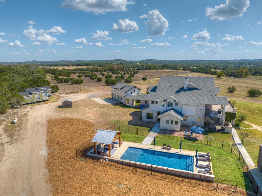 Luxurious Hill Country Retreat with Pool and Firepit!, Dripping Springs ...