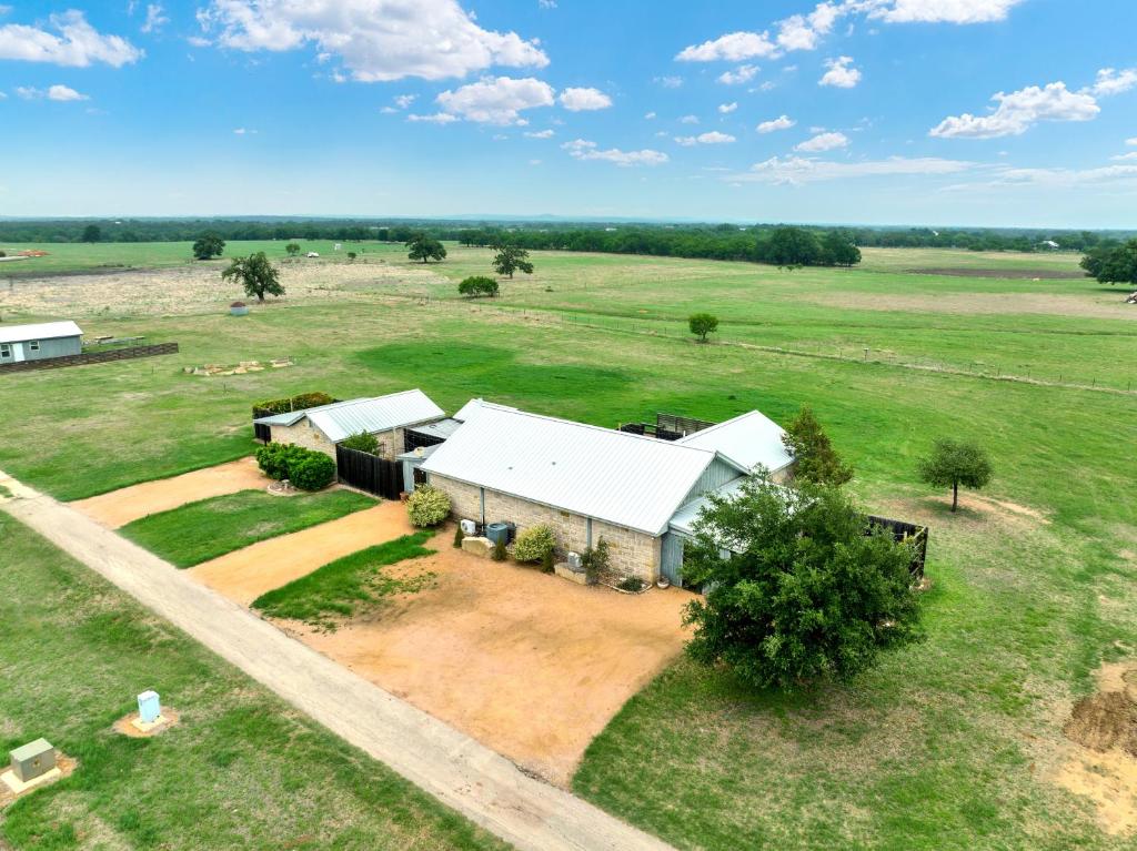 Romantic Private Cabin with Hot tub 10 Mins to Fred!, Fredericksburg (updated prices 2025)