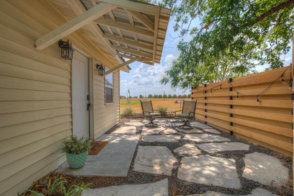 Cozy Casita! In Texas Famous 290 Winery Corridor!, Stonewall (updated ...