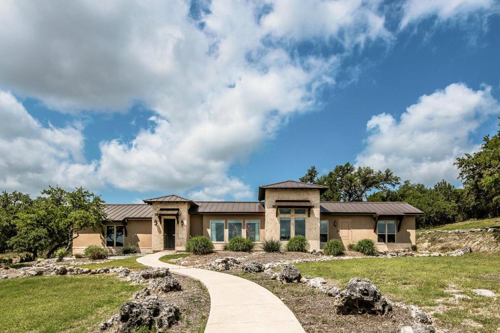 The Century Oaks, Spring Branch (updated prices 2026)