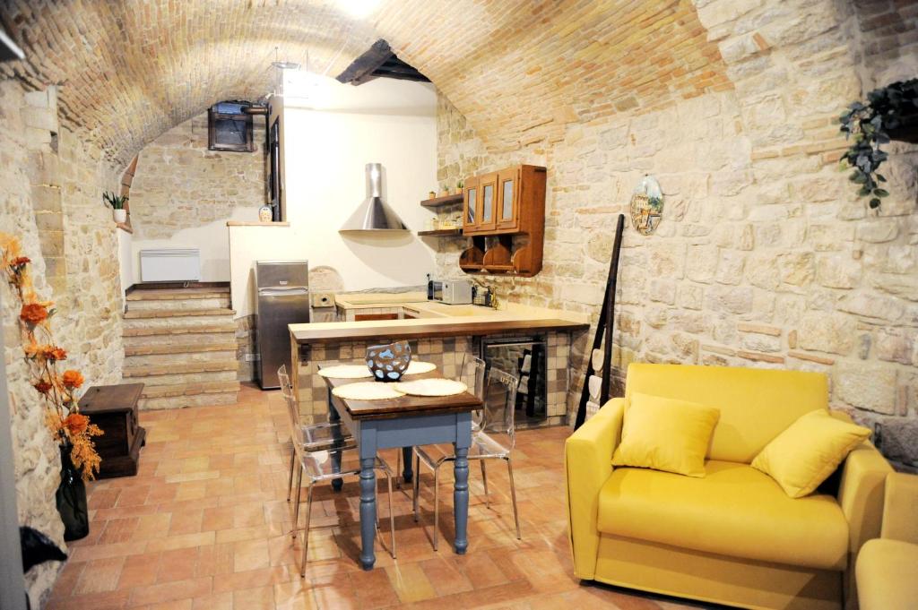 O rosa bella Appartamento via savelli della porta 24, Gubbio (updated ...