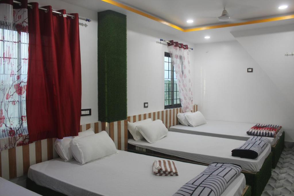 Hotel Giggle Coast Restro and Lodge, Birtamode (updated prices 2024)