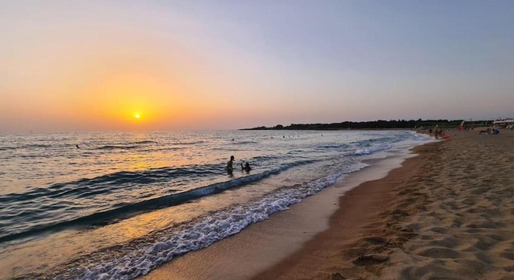 Aqua-tastic Getaway Marathopoli's Poolside Gem, Marathopolis (precios ...