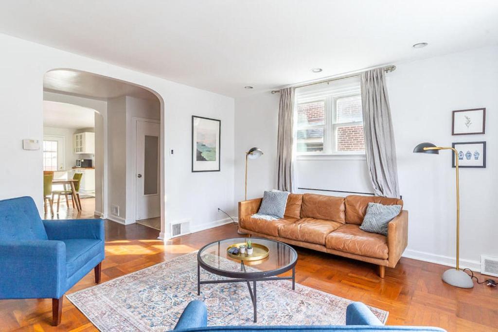 2BR House in Philadelphia with Office, Philadelphia (updated prices 2024)