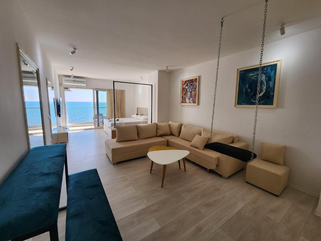 Studio sea view apartment, Durrës (updated prices 2025)