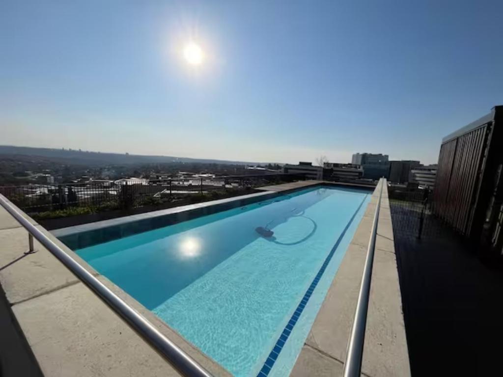 Sophisticated Apartment in Sandton! - The Lineal, Johannesburg (updated ...