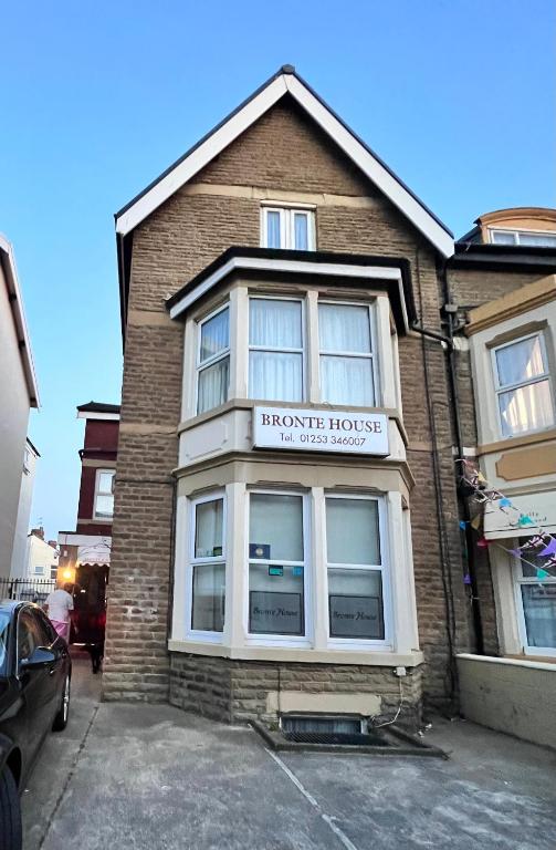 Bronte House, Blackpool (updated prices 2025)