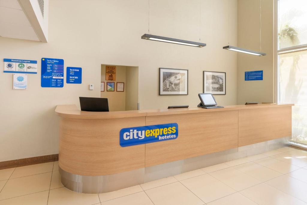 City Express by Marriott San José Costa Rica, San José – Updated 2023 ...