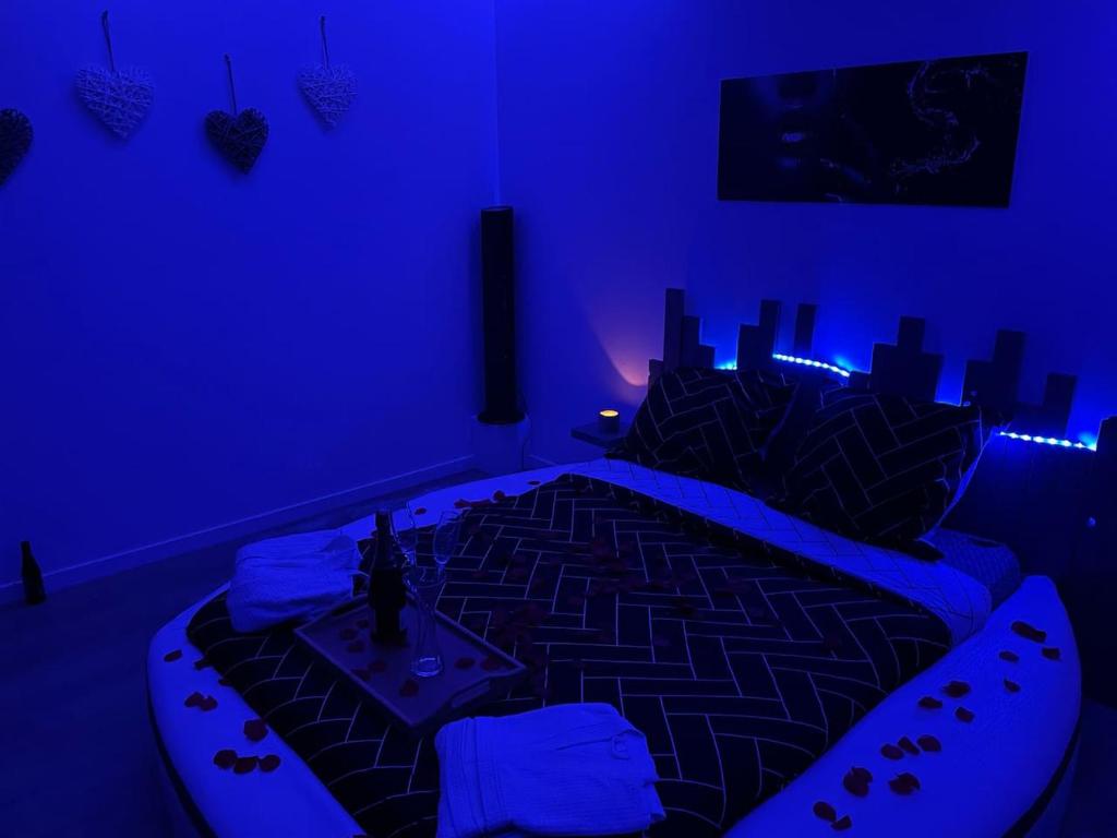Love room, Gémozac – Updated 2024 Prices
