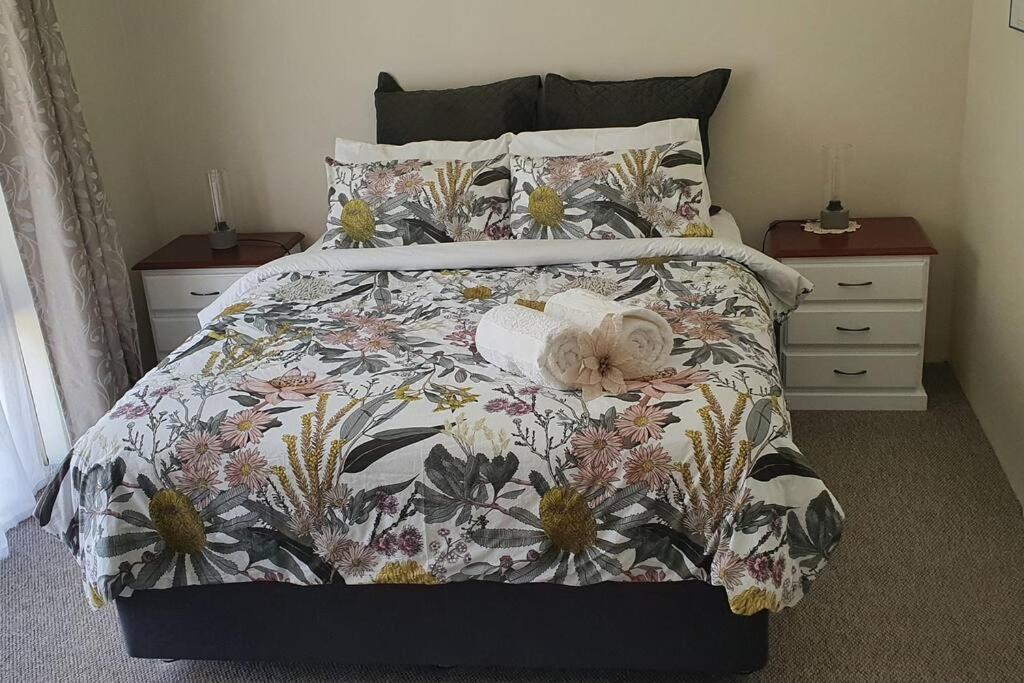 Beautiful Falcon Bay - B & B Accommodation, Wannanup (updated prices 2026)