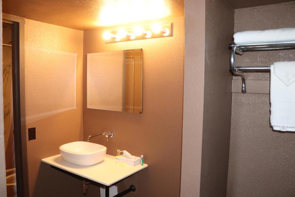 Historic Cow Palace Inn, Lamar (updated prices 2025)