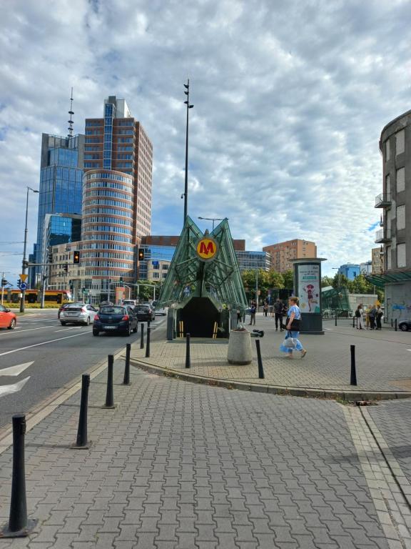 Apartament w centrum - Metro Rondo ONZ, Warschau (aktualisierte Preise ...