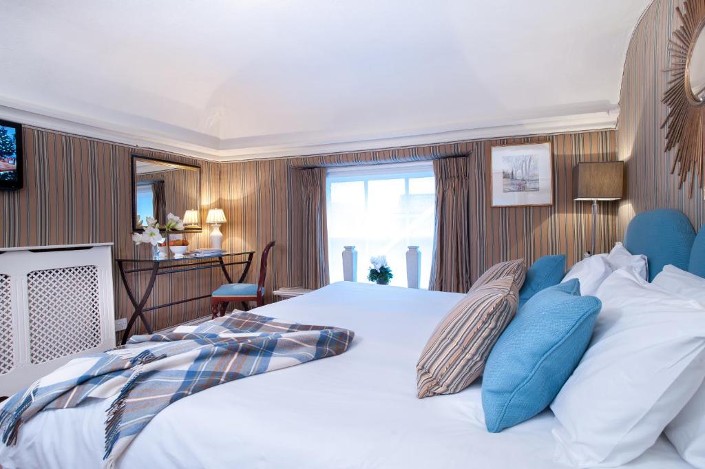 The Acorn Inn, Evershot (updated prices 2025)