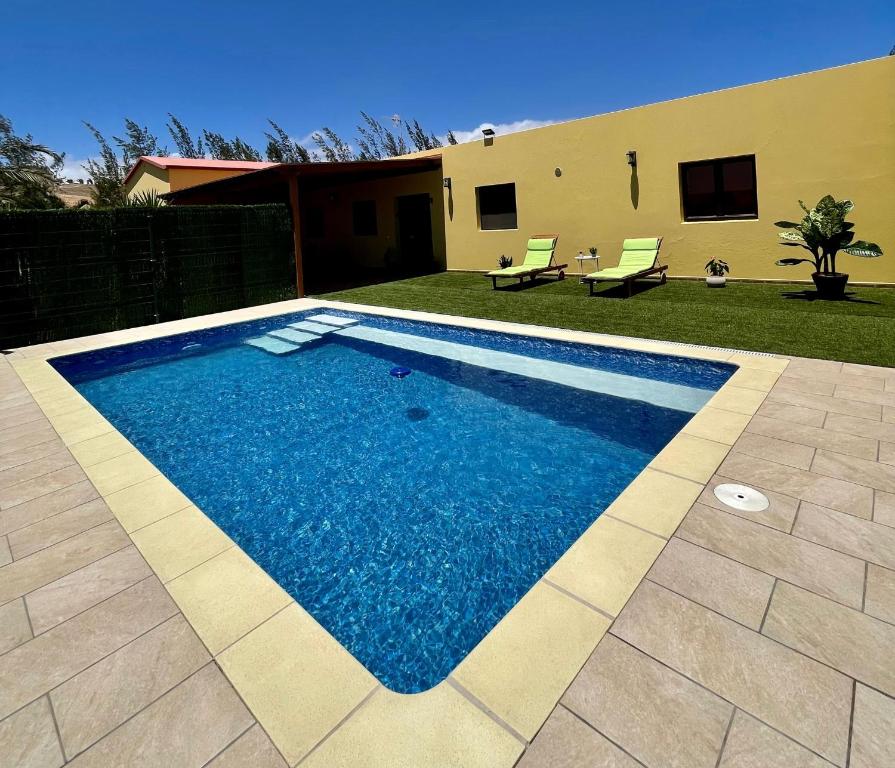 Rosa de los james, Cardón की (2026 के लिए अपडेट हुई कीमत)