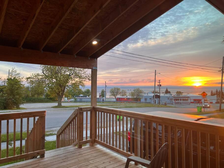 Relaxing Paradise overlooking Stunning Lake Huron, Saint Ignace ...