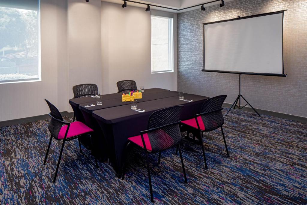 Aloft Santa Clara - San Jose North, San Jose (updated prices 2025)