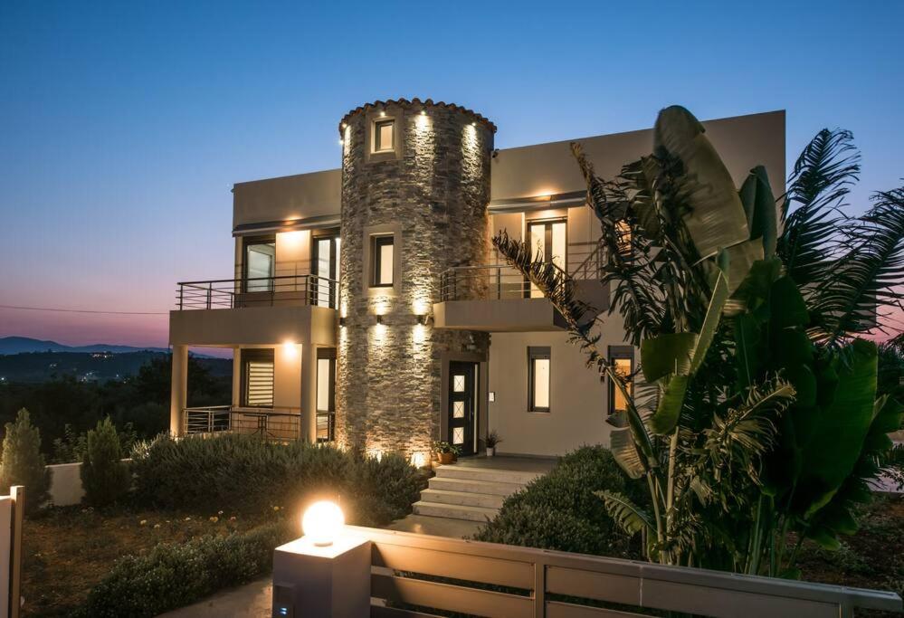 Malena Apartment by 8essentially, Sísion (updated prices 2025)