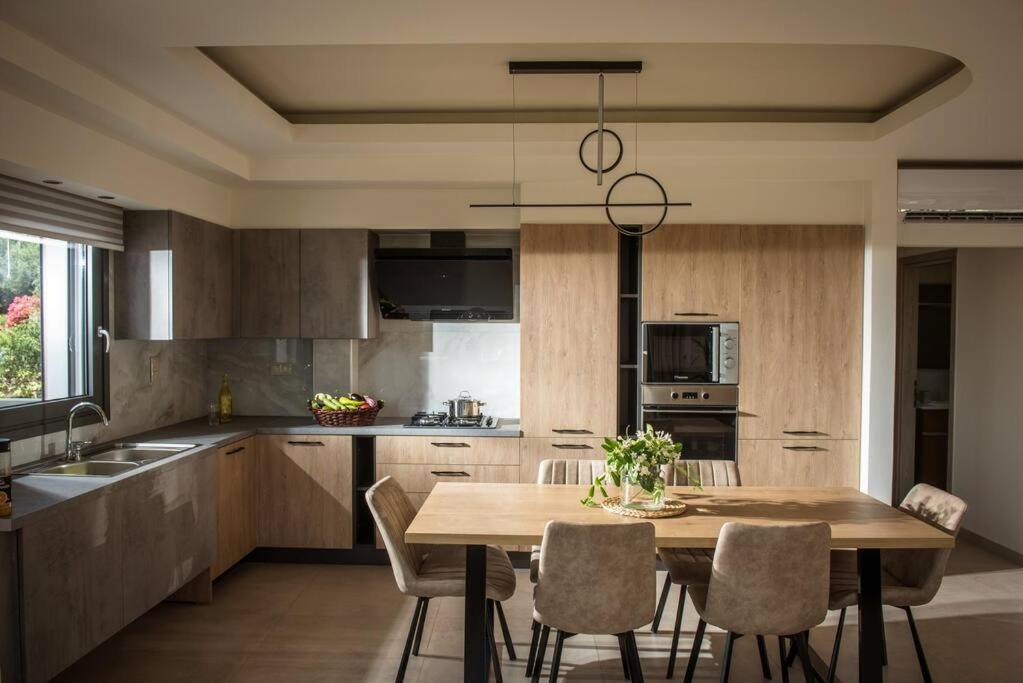 Malena Residence by 8essentially, Sísion (updated prices 2026)