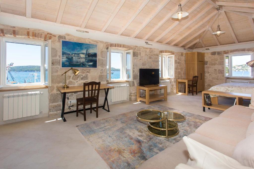 Heritage Art Home, Trogir (updated prices 2024)