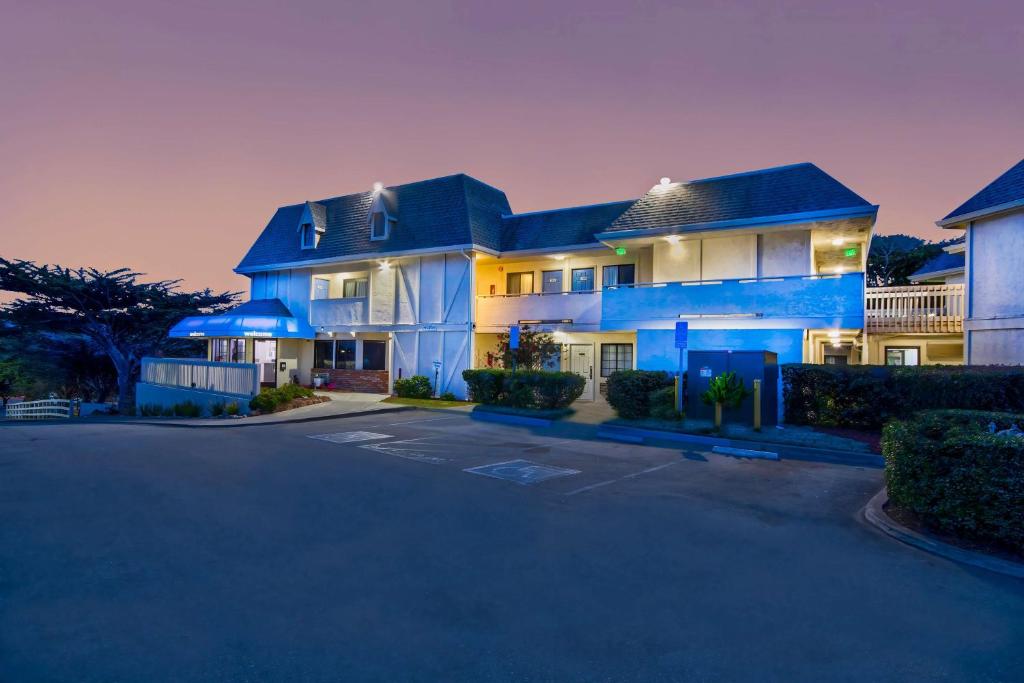 Motel 6-Marina, CA - Monterey, Marina (updated prices 2026)