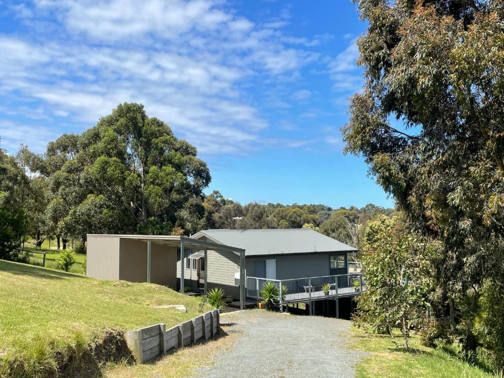Free Spirit in Metung - near the Hotsprings and Golf Course, Metung ...