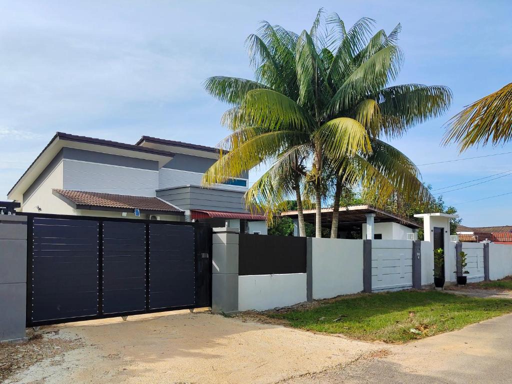 Santai D villa bumiputra shja, Merlimau (updated prices 2025)