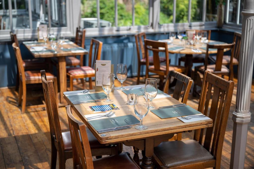 Cedars Inn by Greene King Inns, Barnstaple (updated prices 2025)