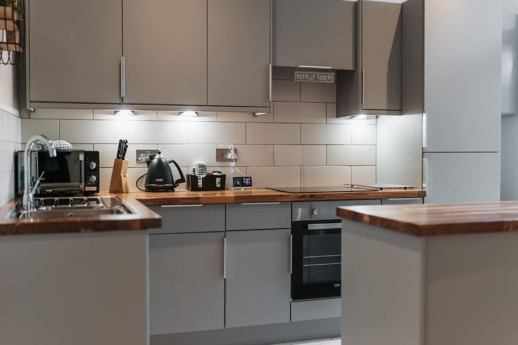 Hanson Cabinets