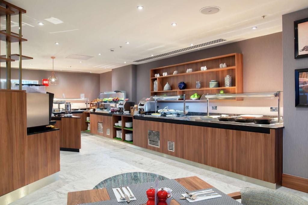 Hilton Garden Inn London Heathrow Terminal 2 and 3, Hillingdon (updated ...