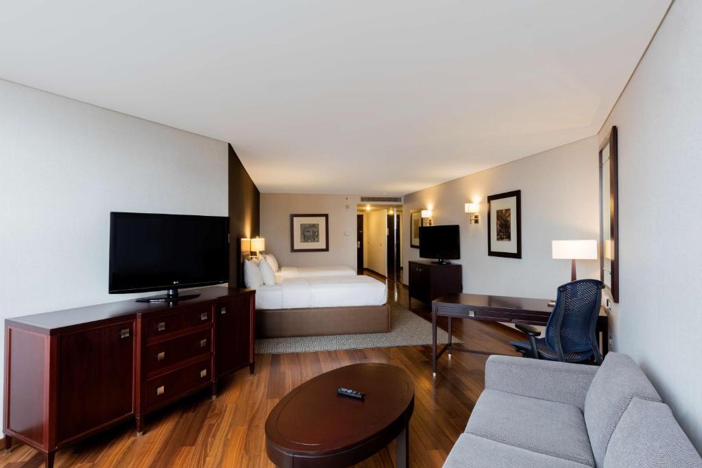 Hilton Mexico City Reforma, Mexico City (updated prices 2025)