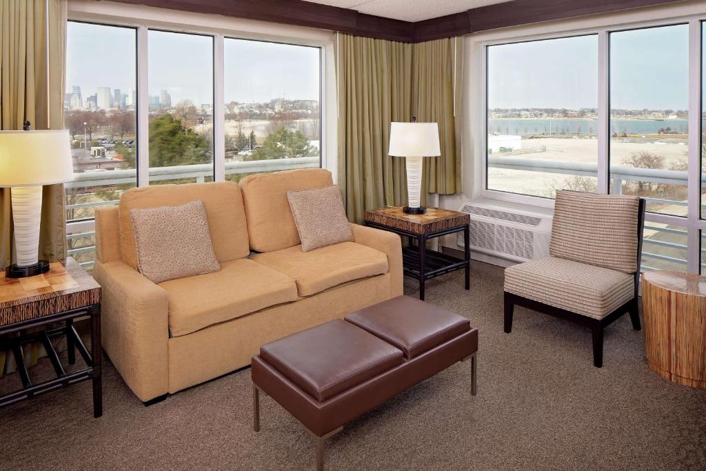 DoubleTree by Hilton Hotel Boston Bayside, Boston (updated prices 2025)