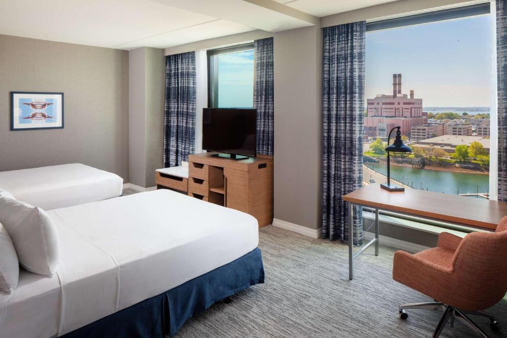 Hampton Inn Boston Seaport District, Boston (updated prices 2025)