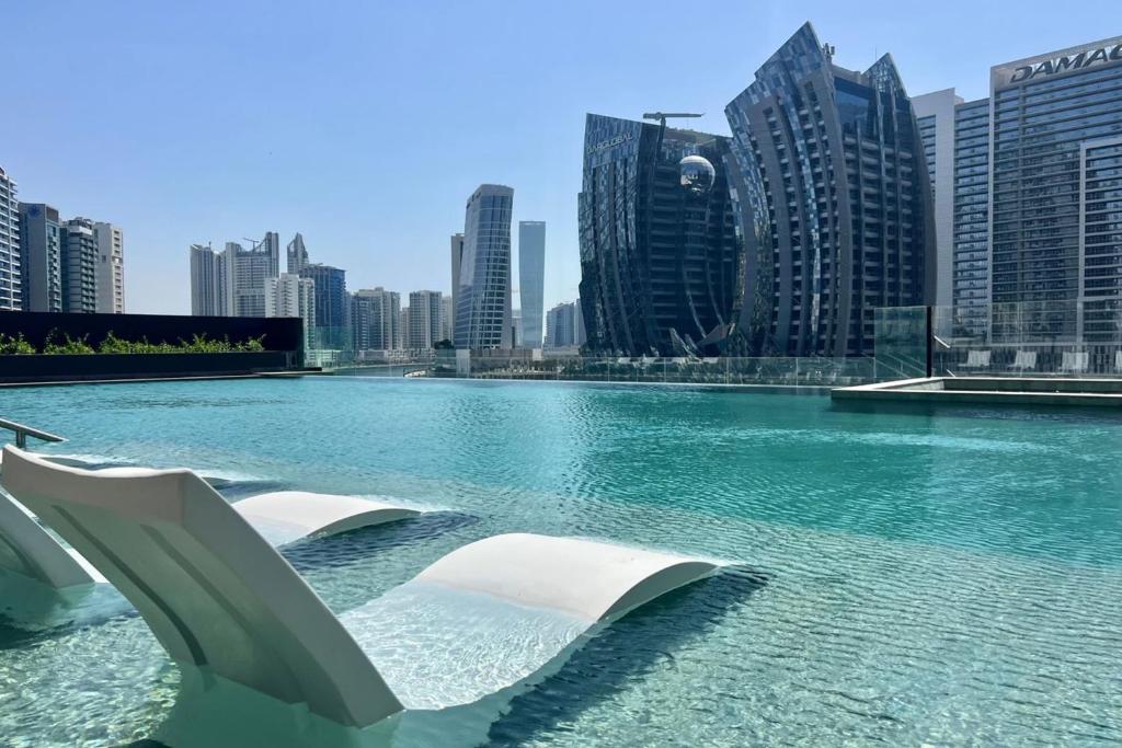 Pool with Breathtaking Downtown Scene, Dubai (opdaterede priser for 2024)