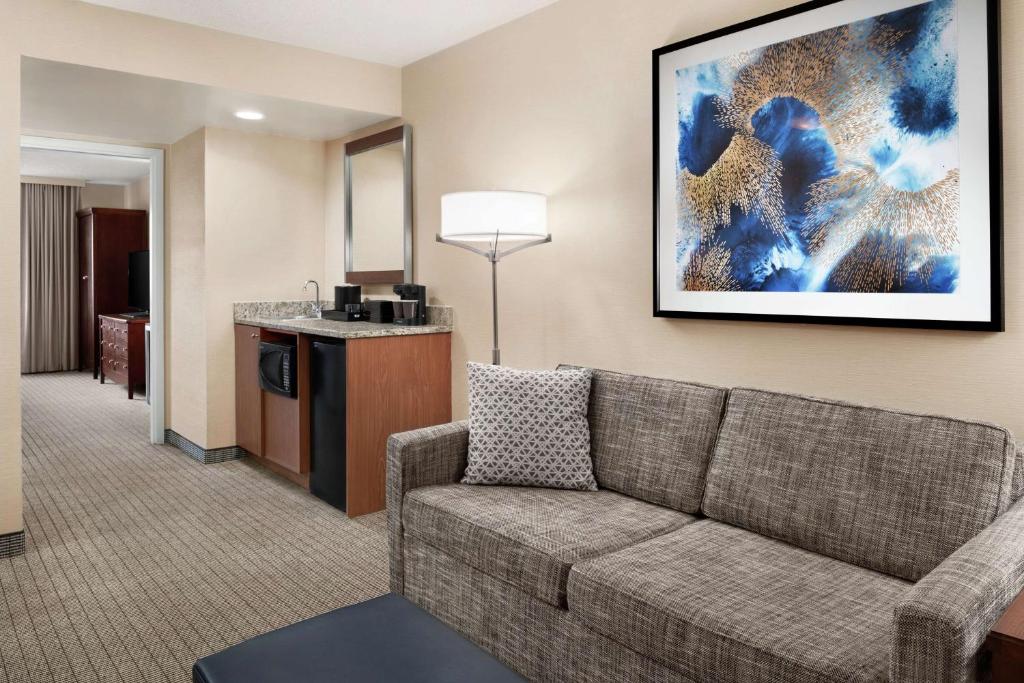 Embassy Suites Cincinnati - RiverCenter, Covington (updated prices 2025)