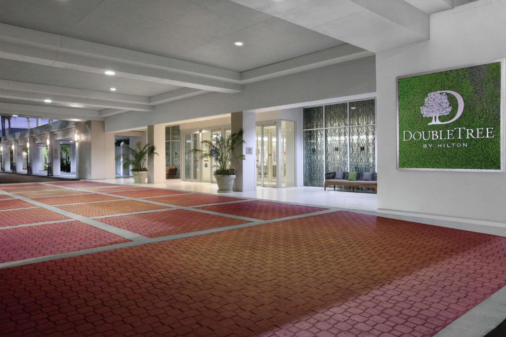 DoubleTree by Hilton at the Entrance to Universal Orlando, Orlando ...