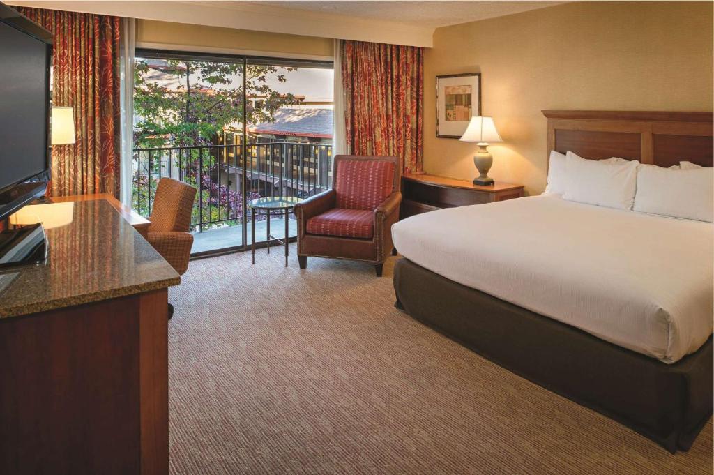 DoubleTree by Hilton Seattle Airport, SeaTac (updated prices 2025)