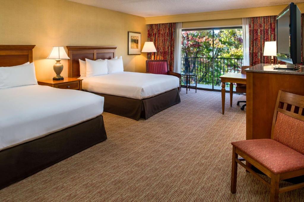 DoubleTree by Hilton Seattle Airport, SeaTac (updated prices 2025)
