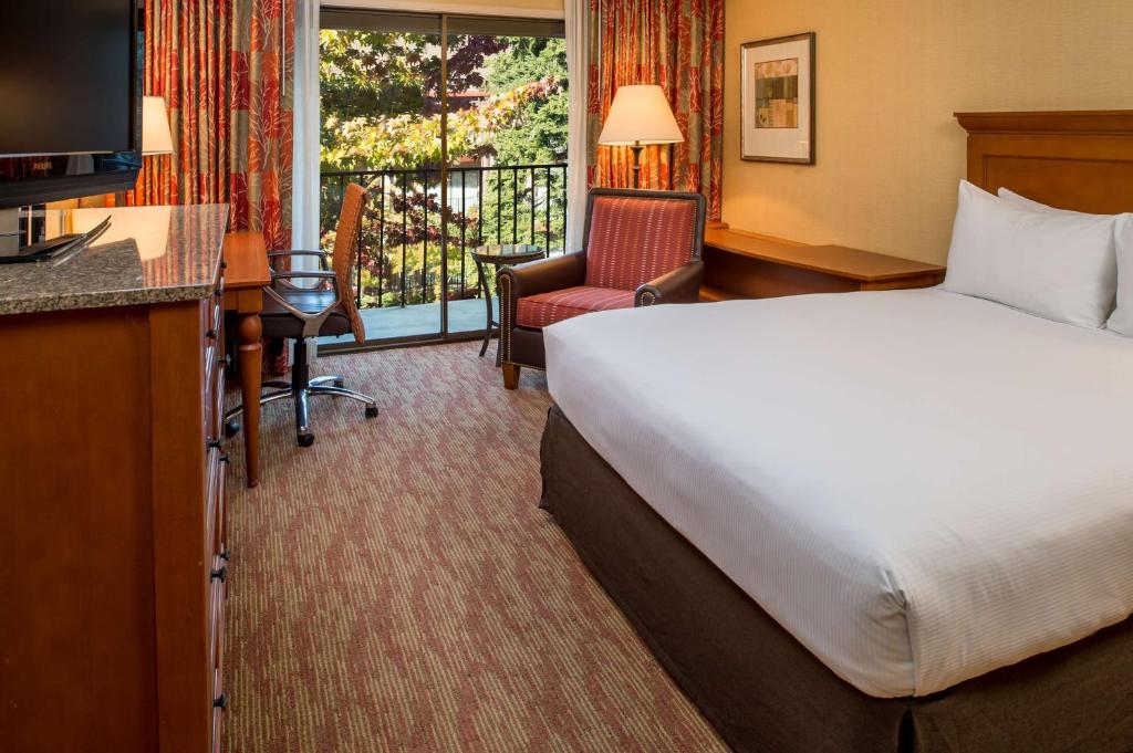 DoubleTree by Hilton Seattle Airport, SeaTac (updated prices 2025)