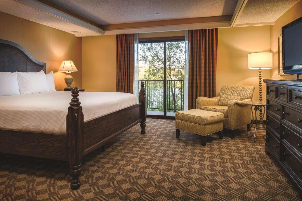 DoubleTree by Hilton Seattle Airport, SeaTac (updated prices 2025)