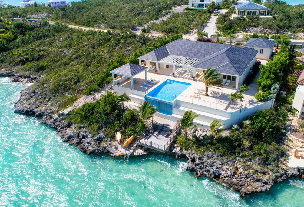 Crystal Blue Water Front Home with Pool, Providenciales (updated prices ...
