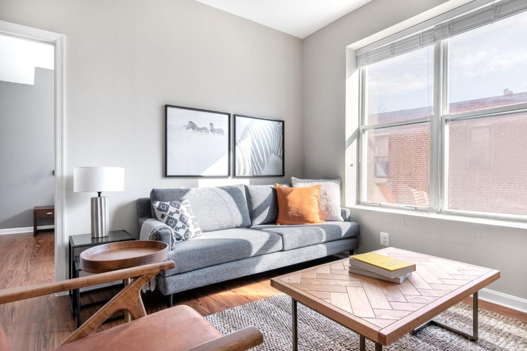 Dupont Circle 2BR nr Metro Adams Morgan WDC-189, Washington ...