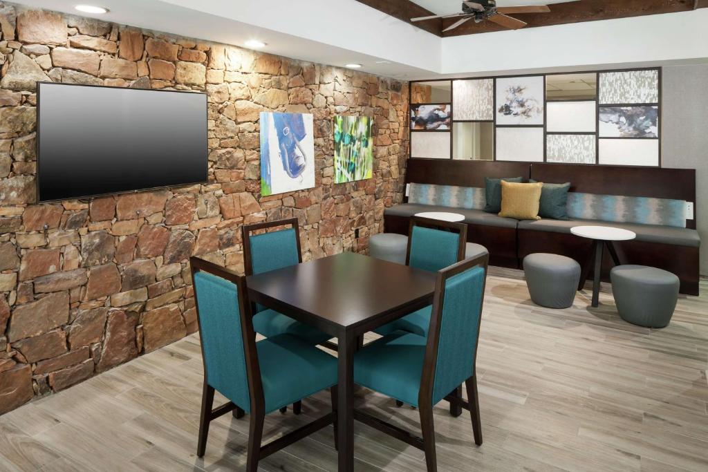 Hampton Inn Austin NW near The Domain, Austin (updated prices 2025)
