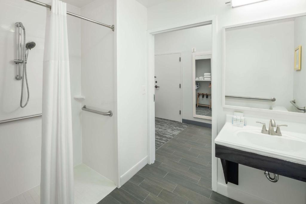 Hampton Inn Austin NW near The Domain, Austin (updated prices 2025)