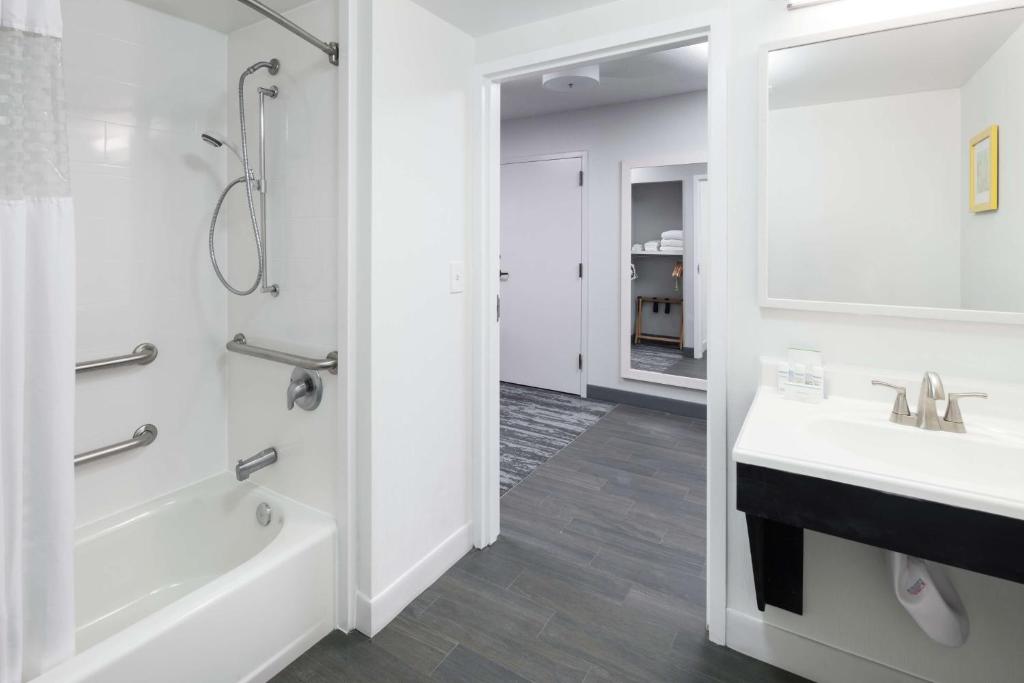 Hampton Inn Austin NW near The Domain, Austin (updated prices 2025)