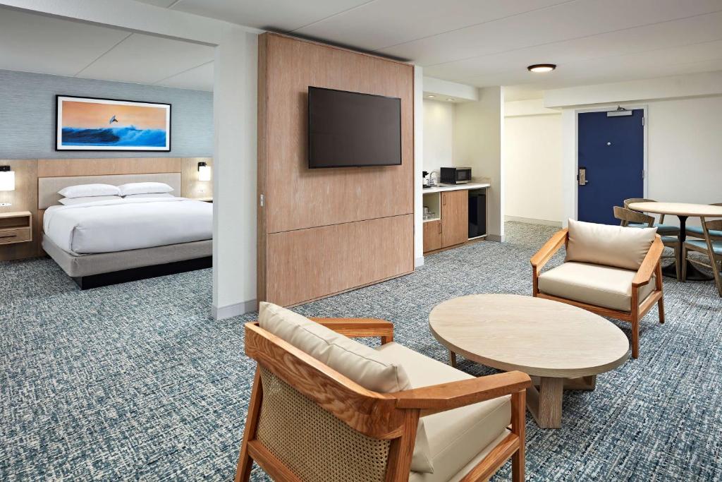 Hotel MDR Marina del Rey- a DoubleTree by Hilton, Los Angeles (updated ...