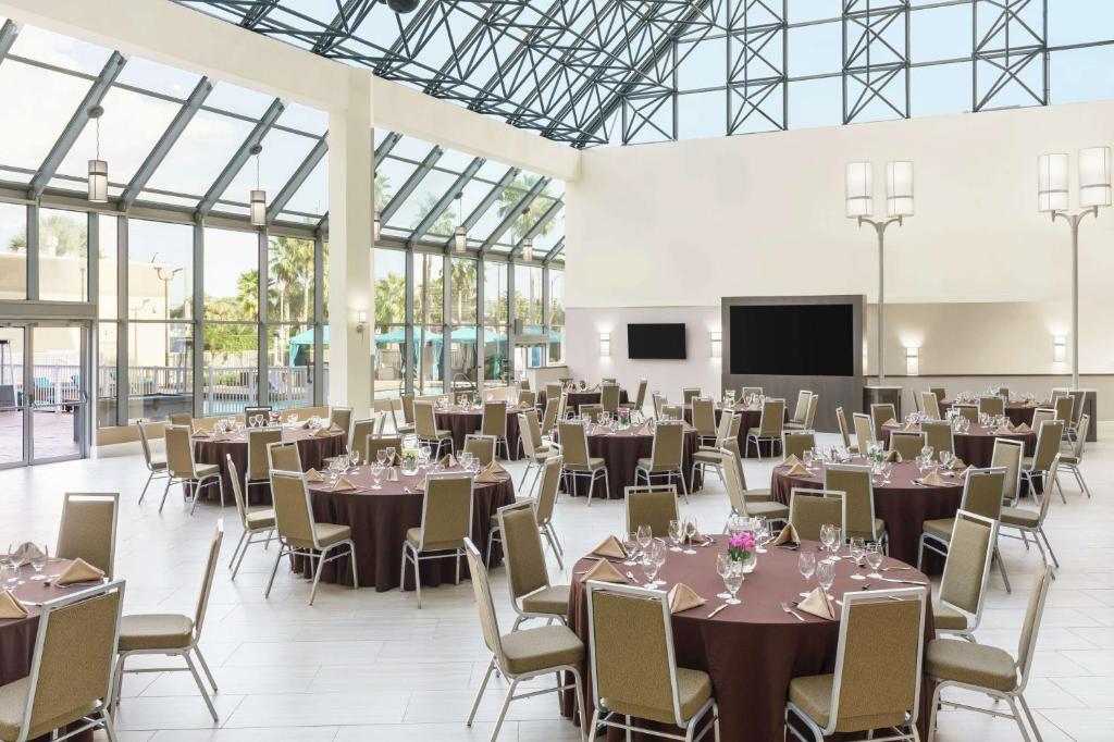 DoubleTree by Hilton Orlando Airport Hotel, Orlando (updated prices 2025)
