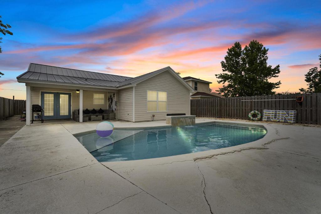The Splash Pad Sleeps 13 w Pool Patio and Garage, Panama City (updated ...